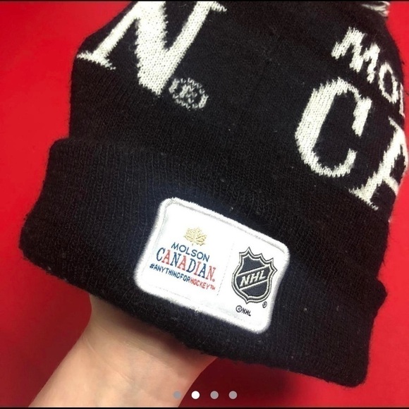 NHL | Accessories | Black And White Canadian Molson Toque | Poshmark